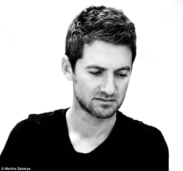 Picture of Daniel Askill