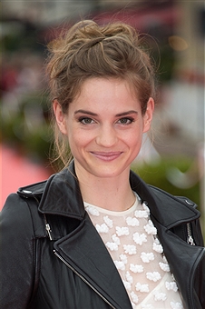 Picture of Noémie Schmidt