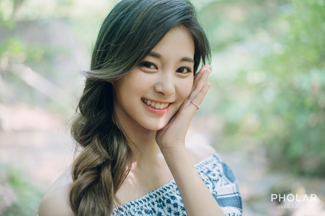 Chou Tzu-yu (Tzuyu)