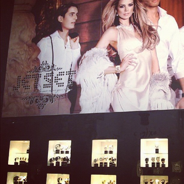 Elle Liberachi image