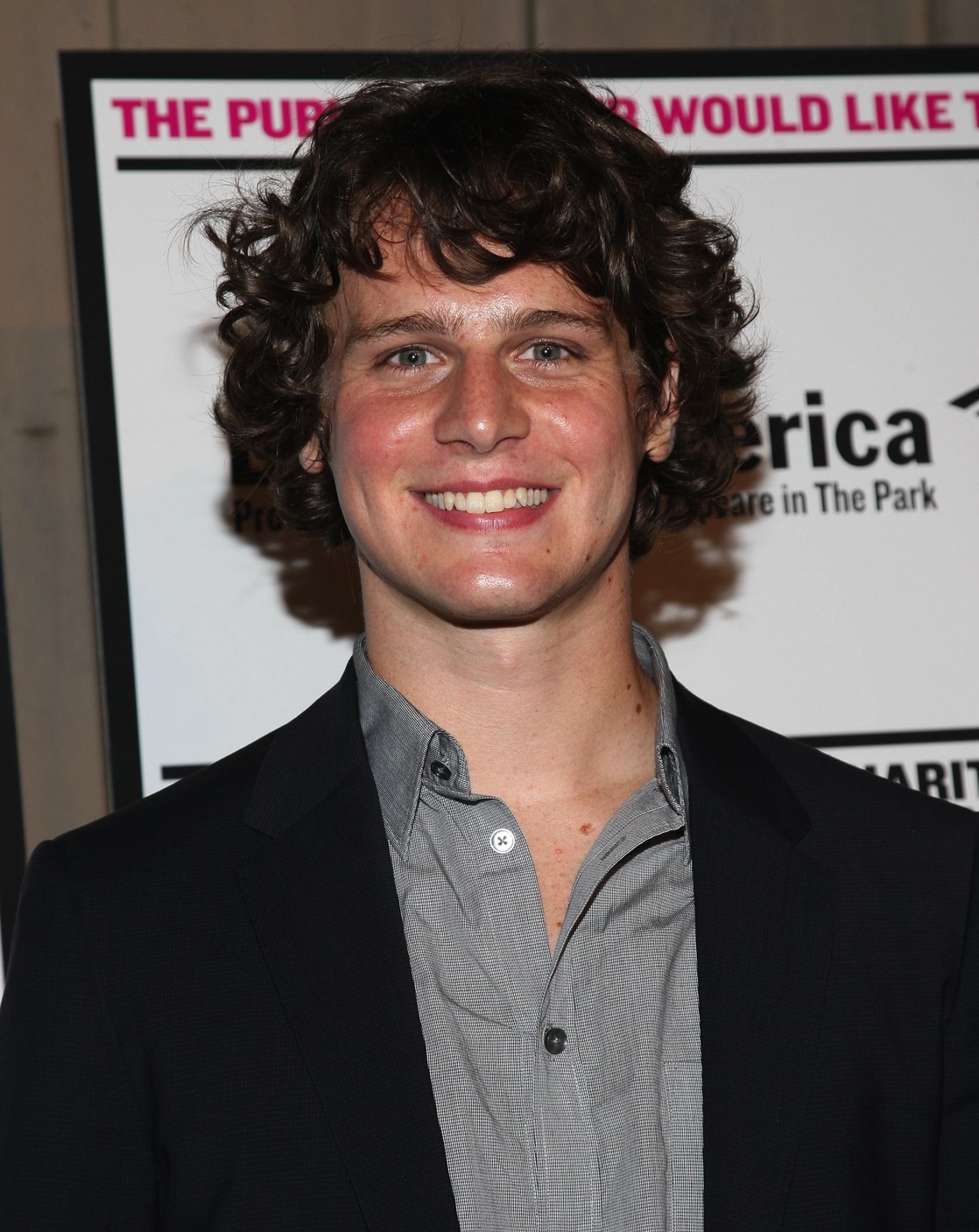 Picture of Jonathan Groff