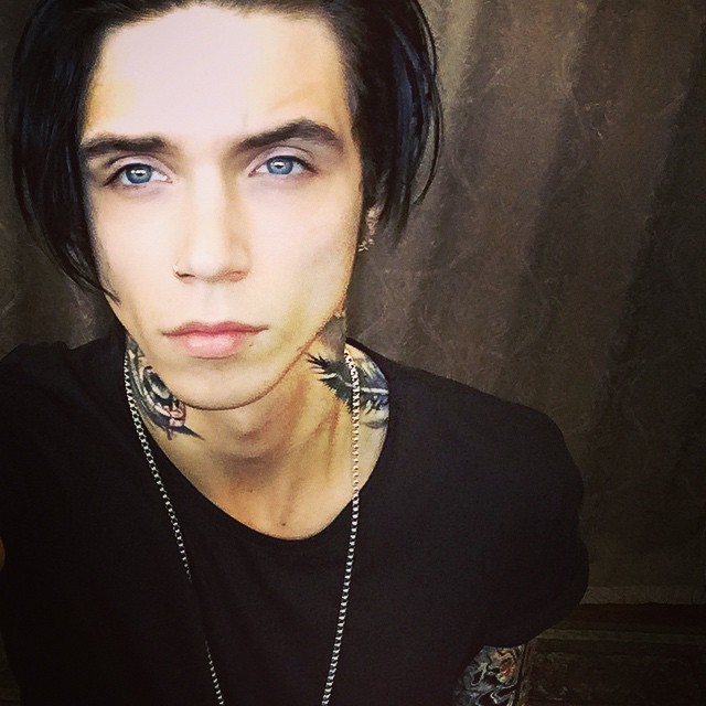 Picture of Andy Biersack