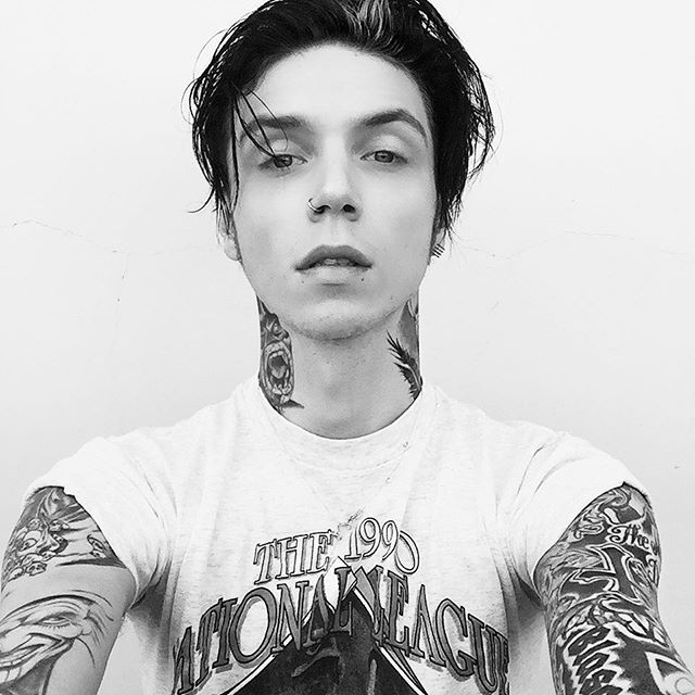 Andy Biersack image