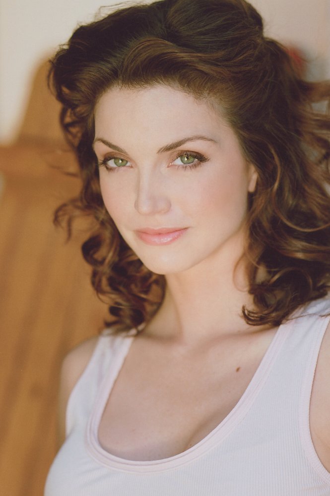 Picture of Elena Lyons