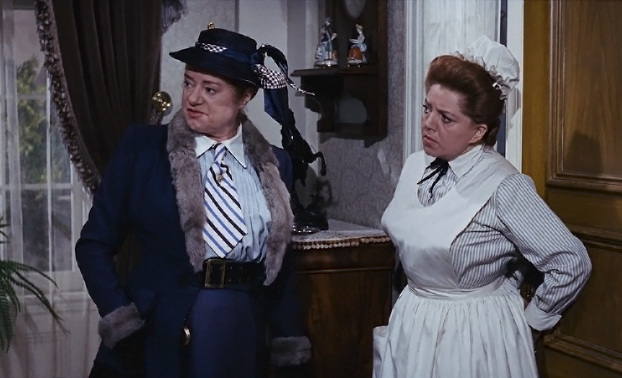 Elsa Lanchester and Hermione Baddeley