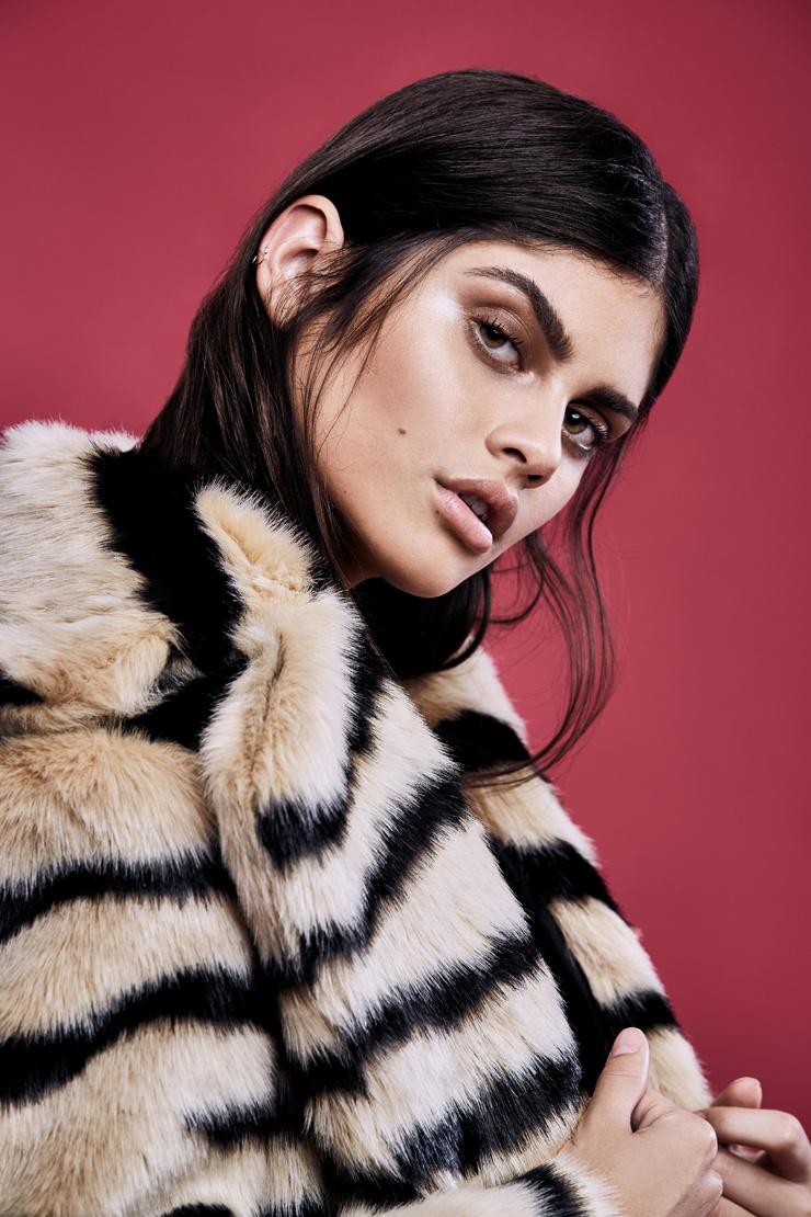 Lini Kennedy Oliveira picture