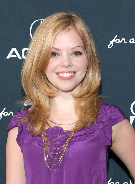 Picture of Dreama Walker