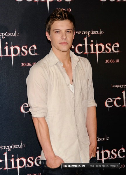 Xavier Samuel picture