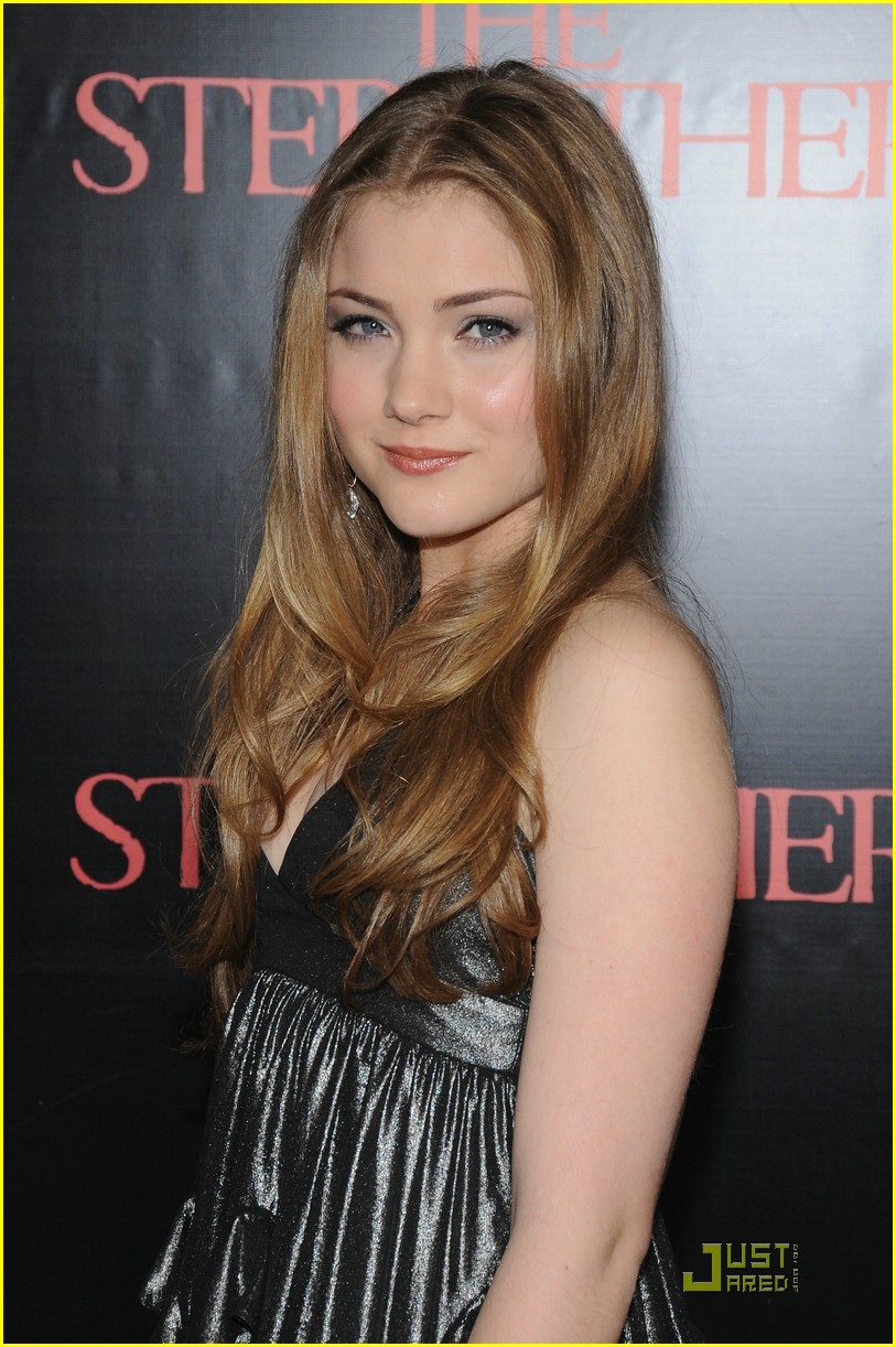 Skyler Samuels picture