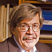 Picture of Eduardo Basualdo