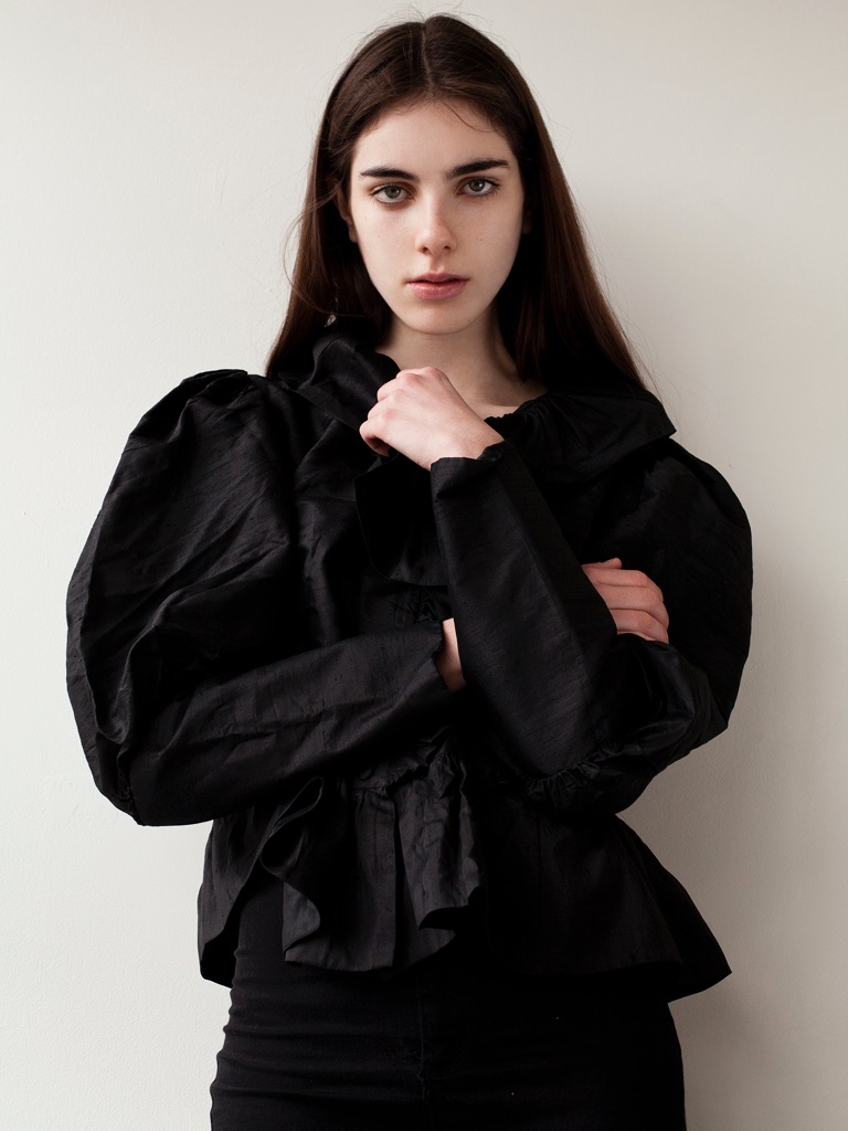 Madeleine Knighton image