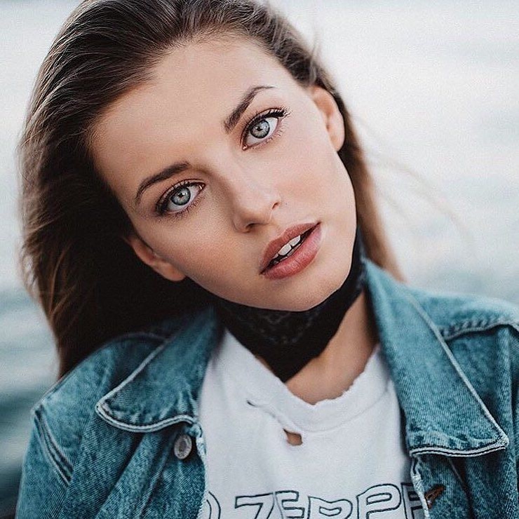Picture of Eliana Jones