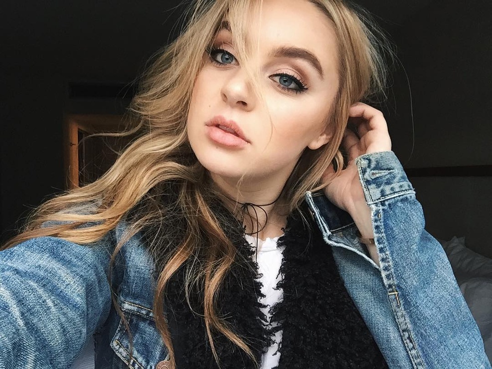 Picture of Alexa Losey