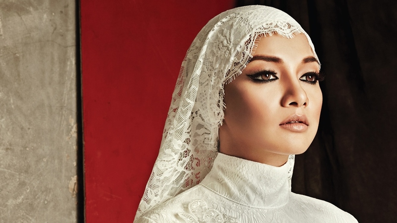 Picture of Neelofa