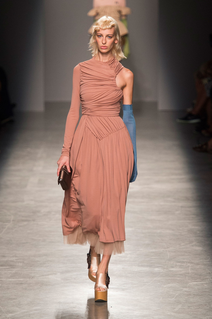 Picture of Lili Sumner