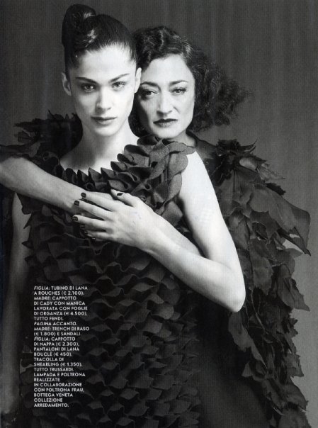 Elisa and her mum for Vanity Fair. Circa 2009.