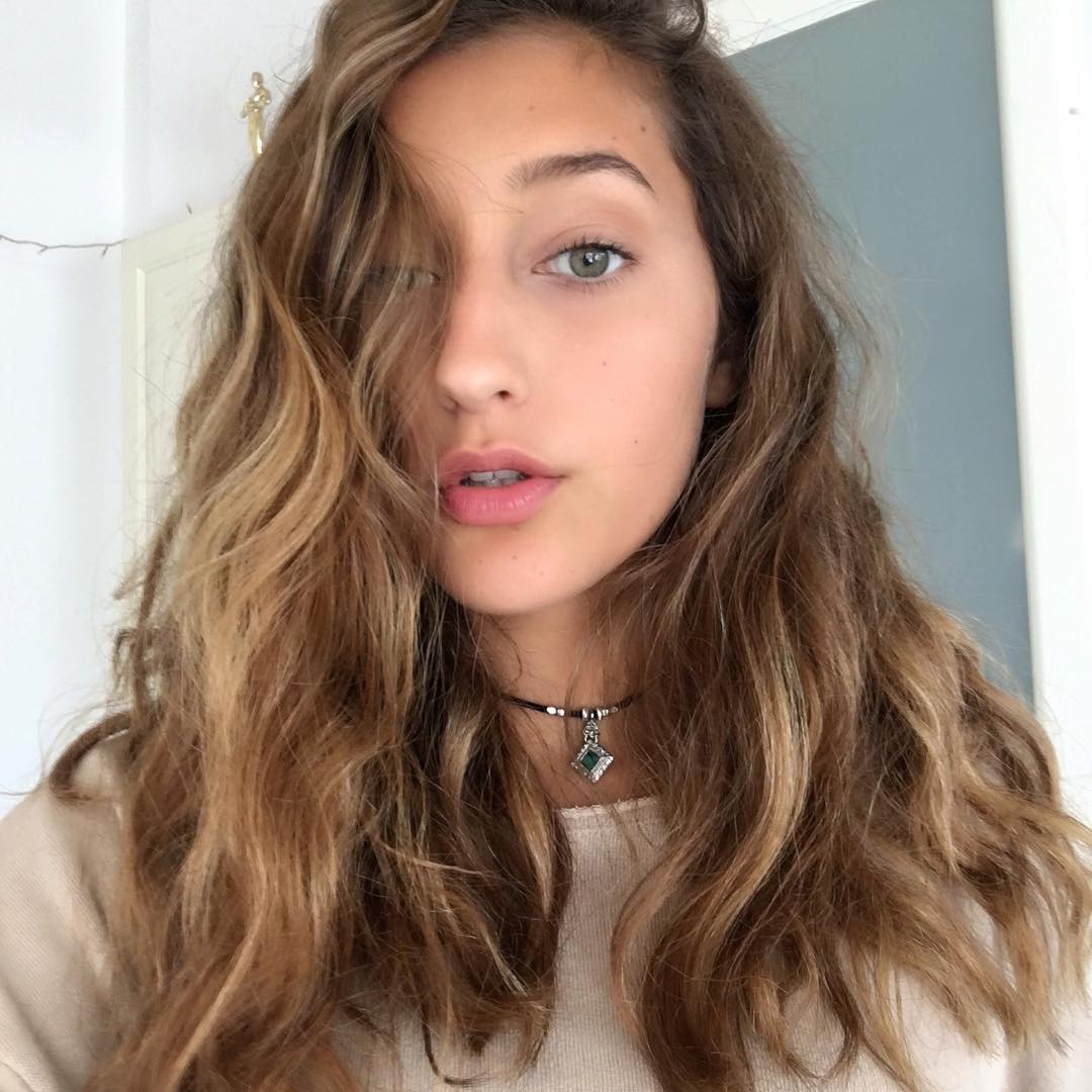 Hailey Sani - Instagram