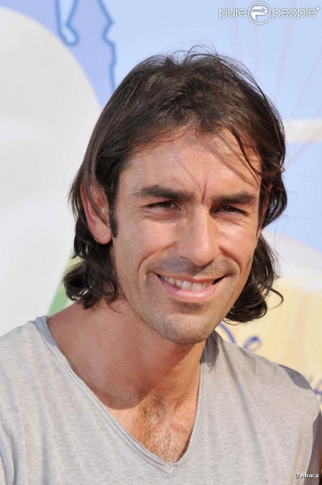 Picture of Robert Pirès