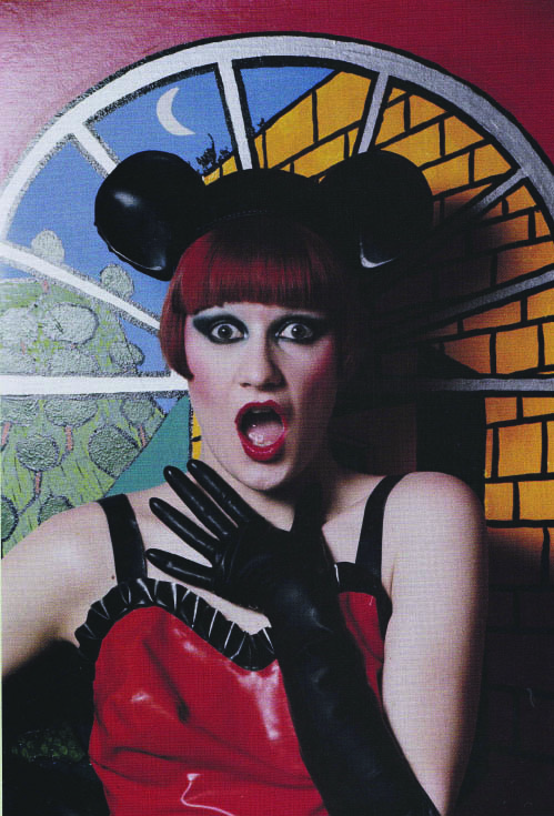 Nell Campbell image