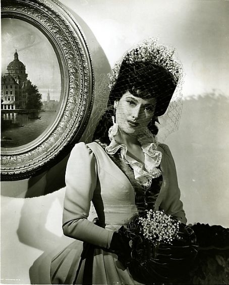Picture of Merle Oberon