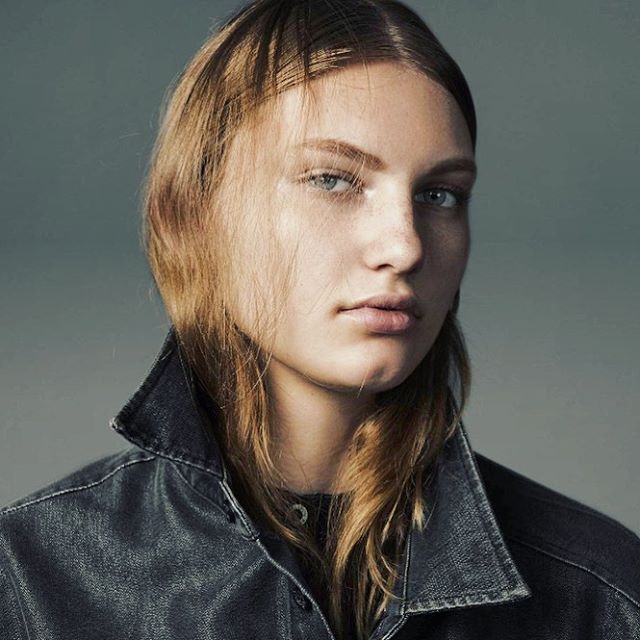 Picture of Holly Sherman (model)