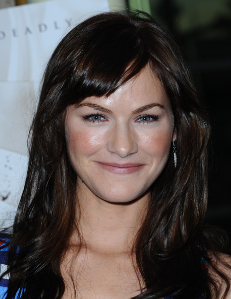 Picture of Kelly Overton