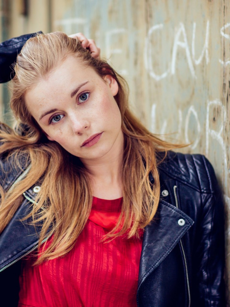 Picture of Anna Hausburg