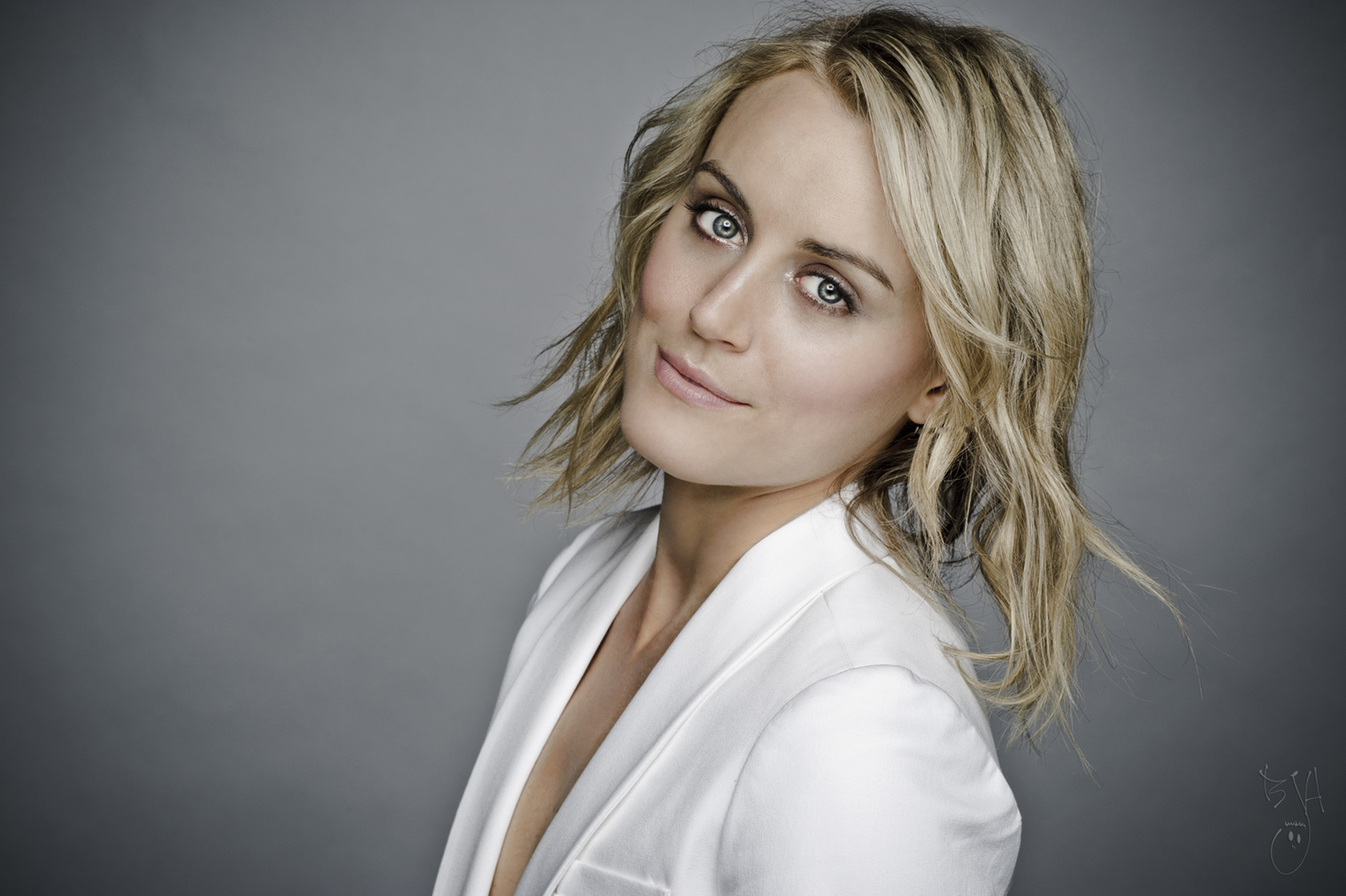 Picture of Taylor Schilling