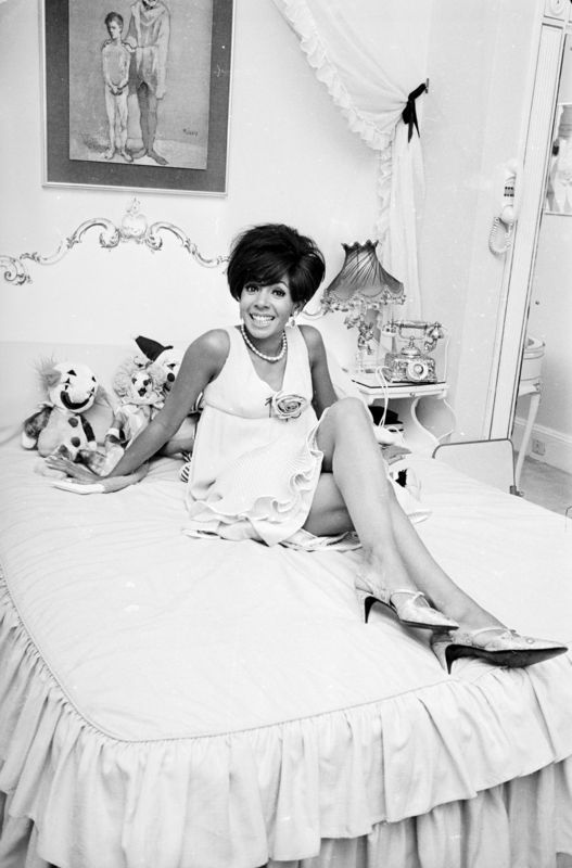 Picture of Shirley Bassey
