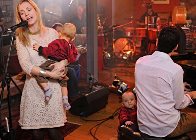 Cara Dillon, Sam Lakeman and their children