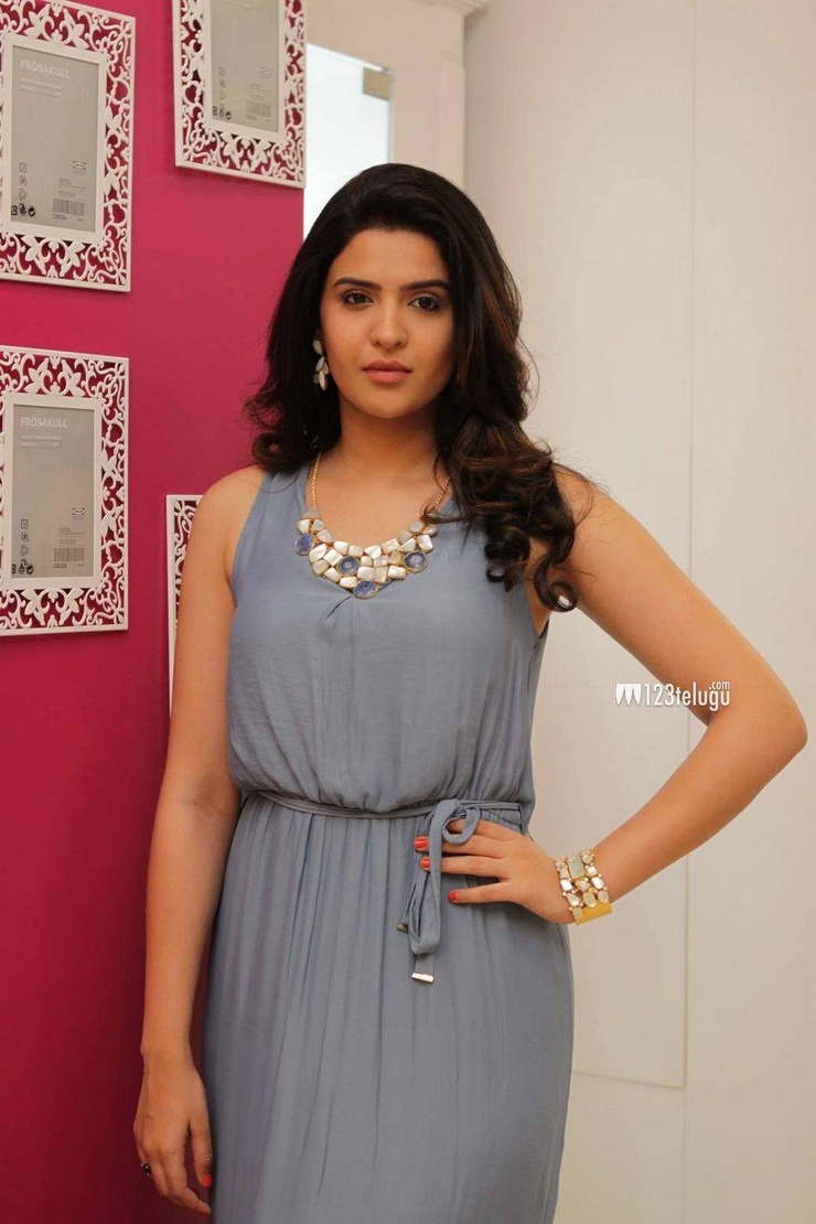 Picture of Deeksha Seth