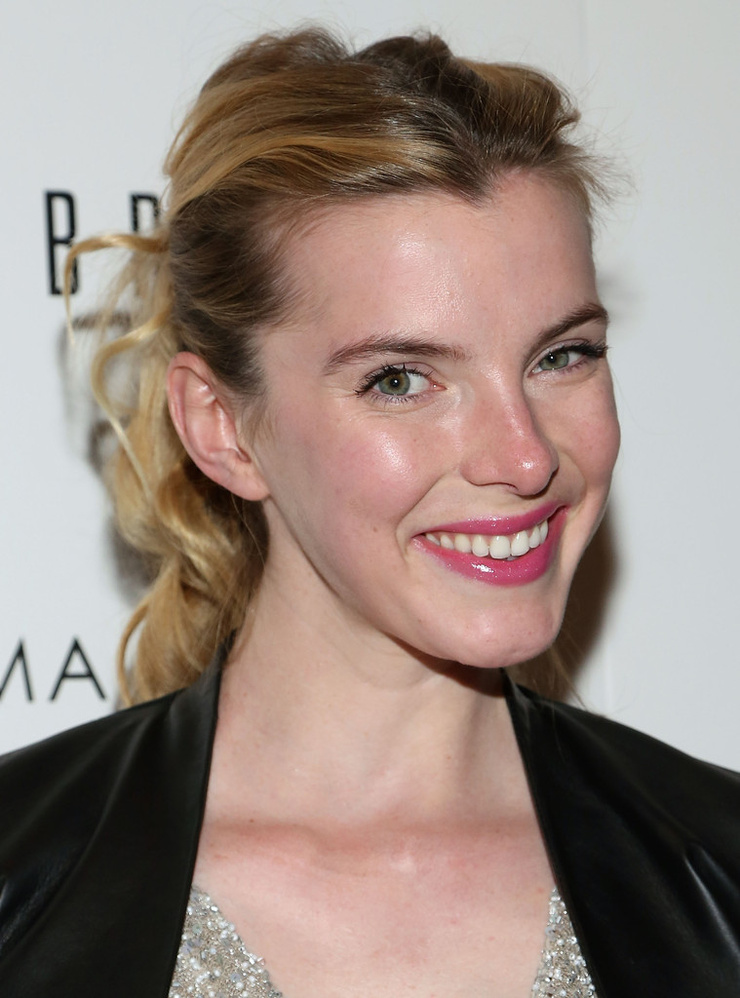 Picture of Betty Gilpin