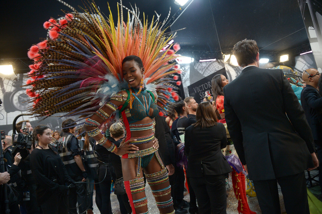 Maria Borges picture