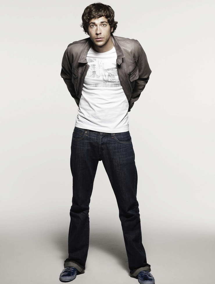 Image of Zachary Levi