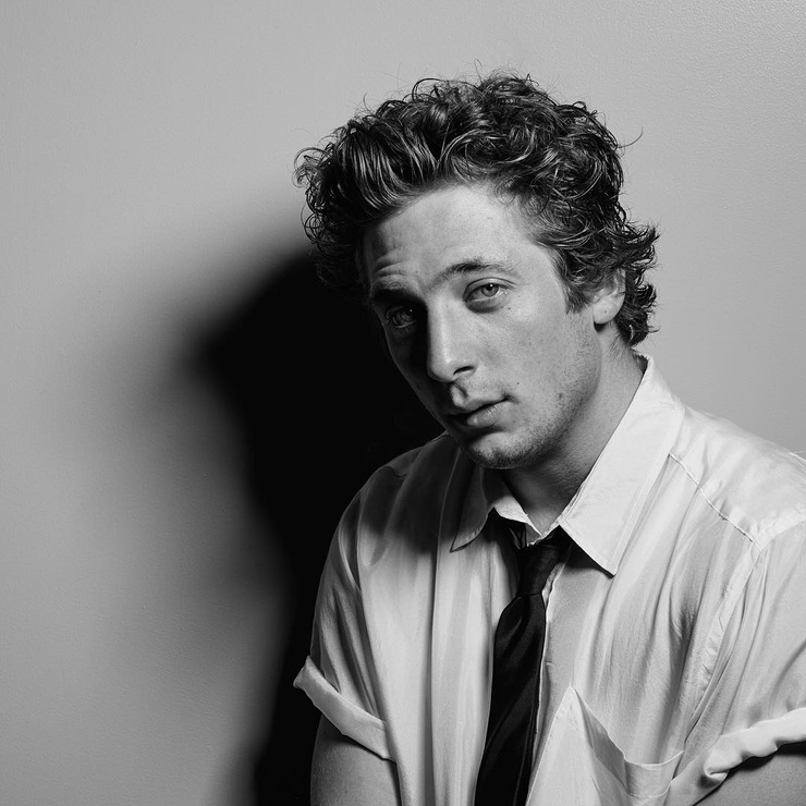 Picture of Jeremy Allen White