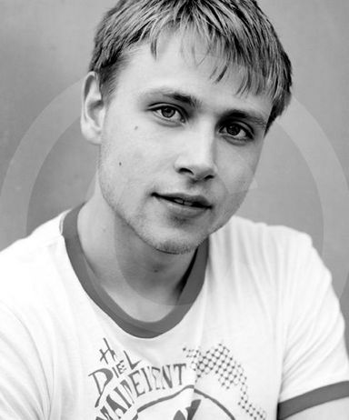 Picture of Max Riemelt