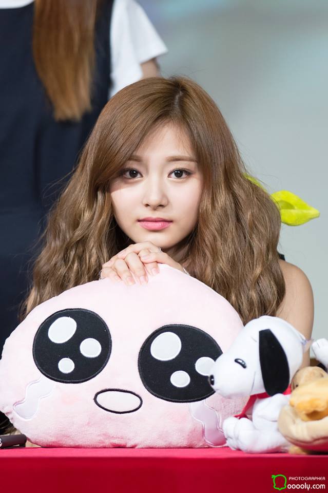 Chou Tzu-yu (Tzuyu)