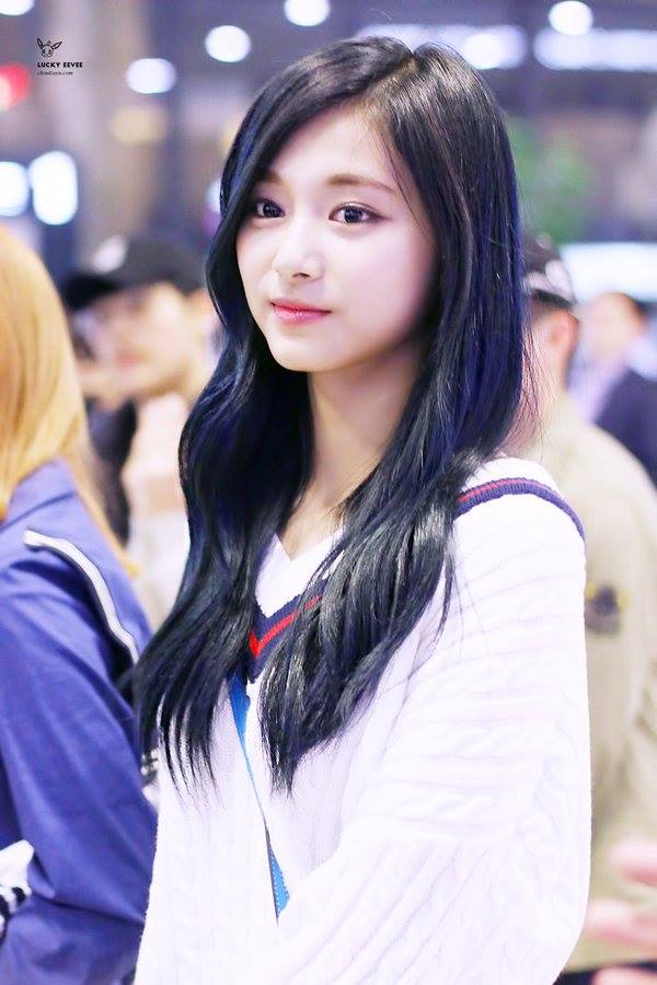 Chou Tzu-yu (Tzuyu)