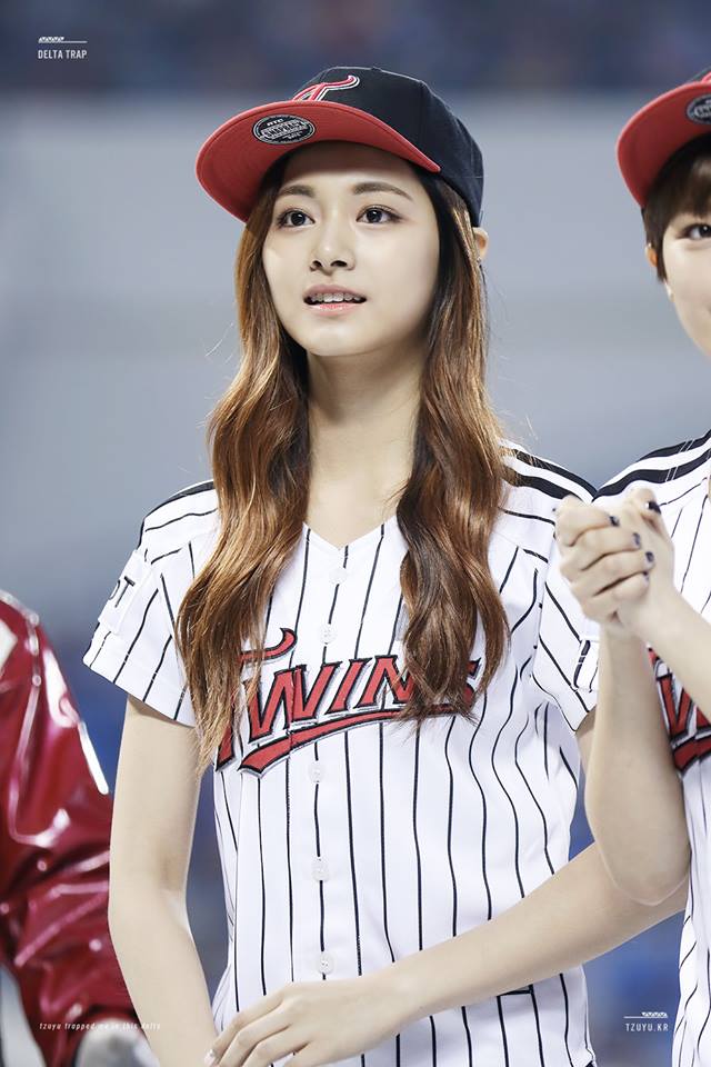 Chou Tzu-yu (Tzuyu)