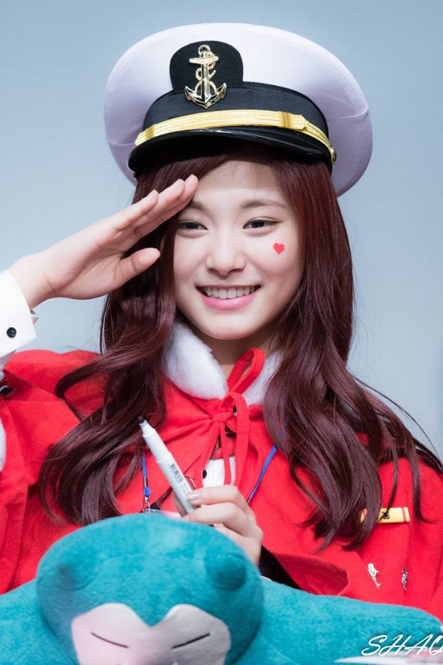 Chou Tzu-yu (Tzuyu)