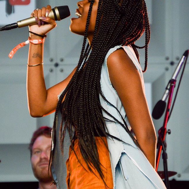 Picture of Diamond White