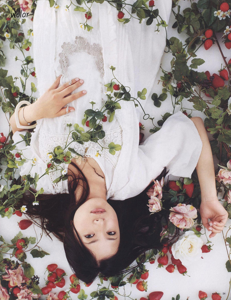 Picture of Yuriko Yoshitaka