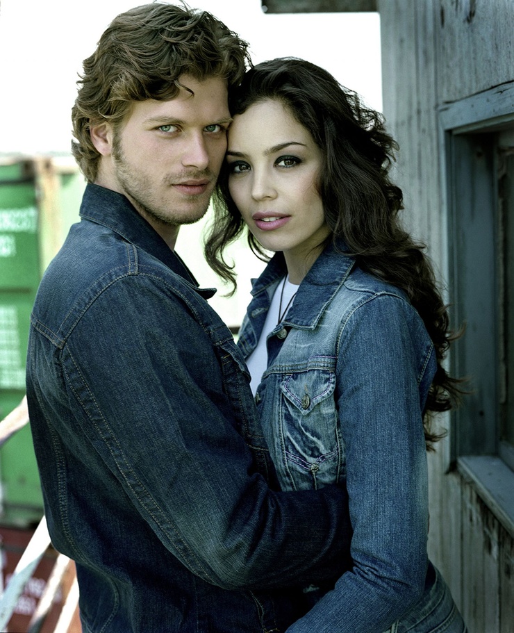 Picture of Azra Akin