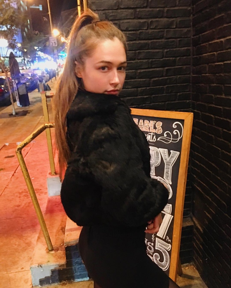 Photo of Elsie Hewitt