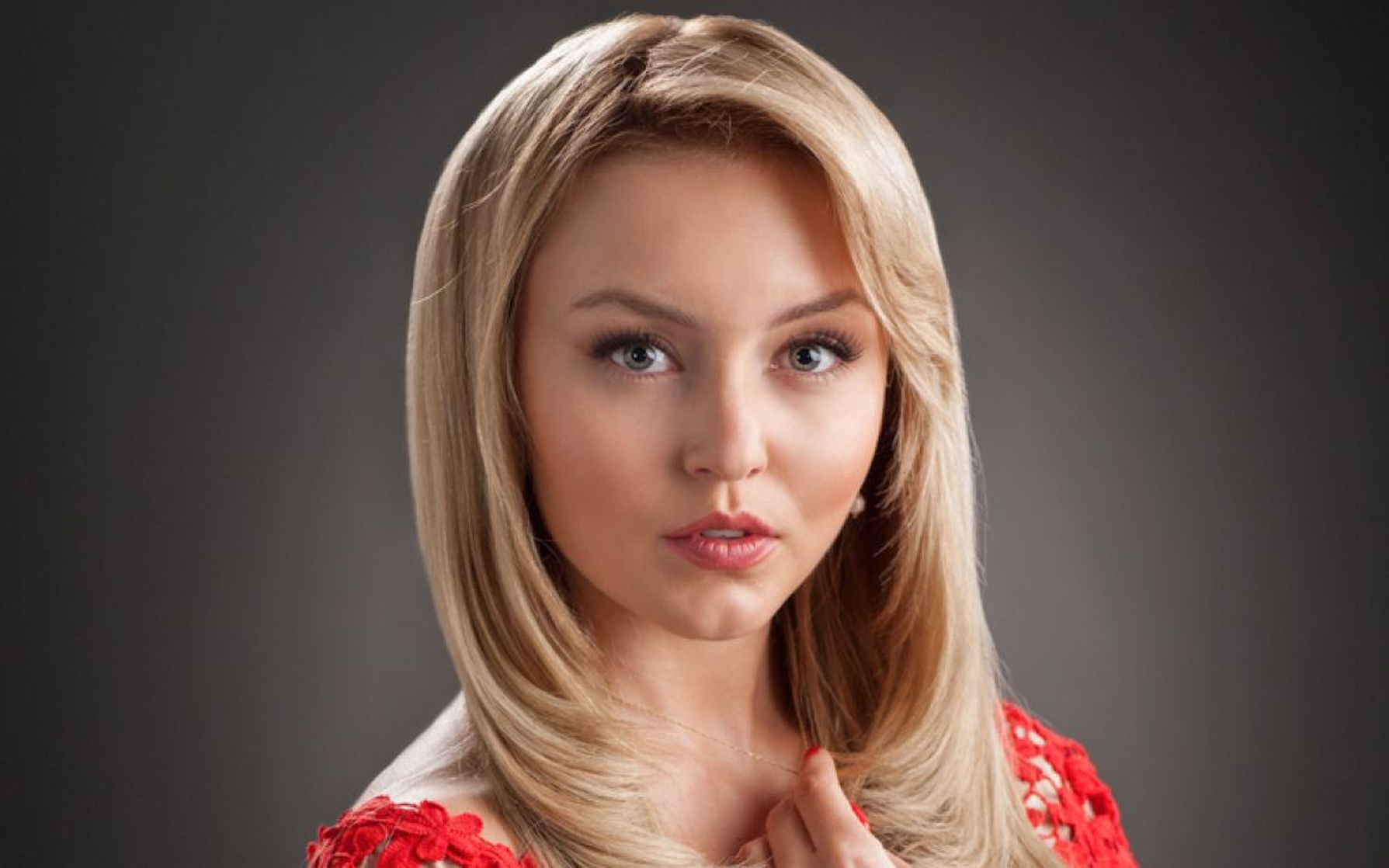 Angelique Boyer picture