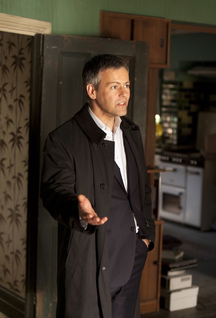 Greg Lestrade picture