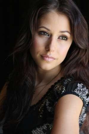 Amanda Crew image