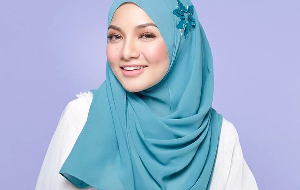 Neelofa picture