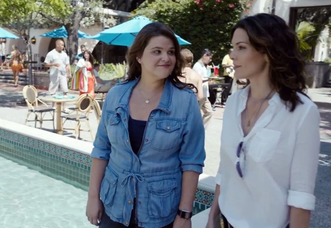 Alana De La Garza as Clara Seger