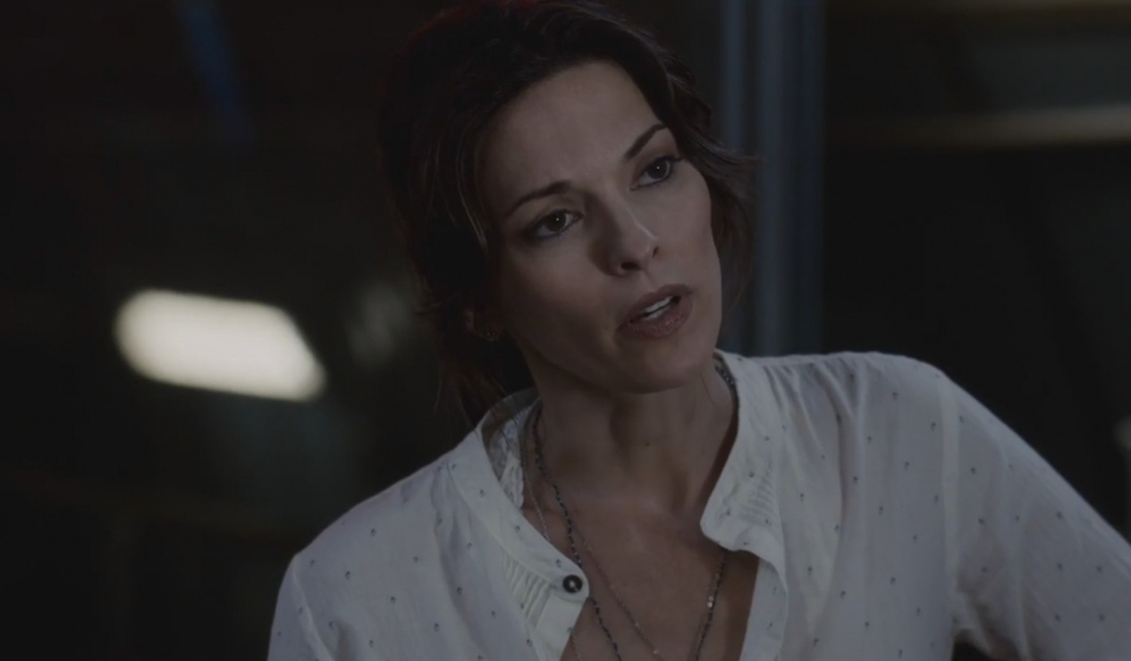 Alana De La Garza as Clara Seger